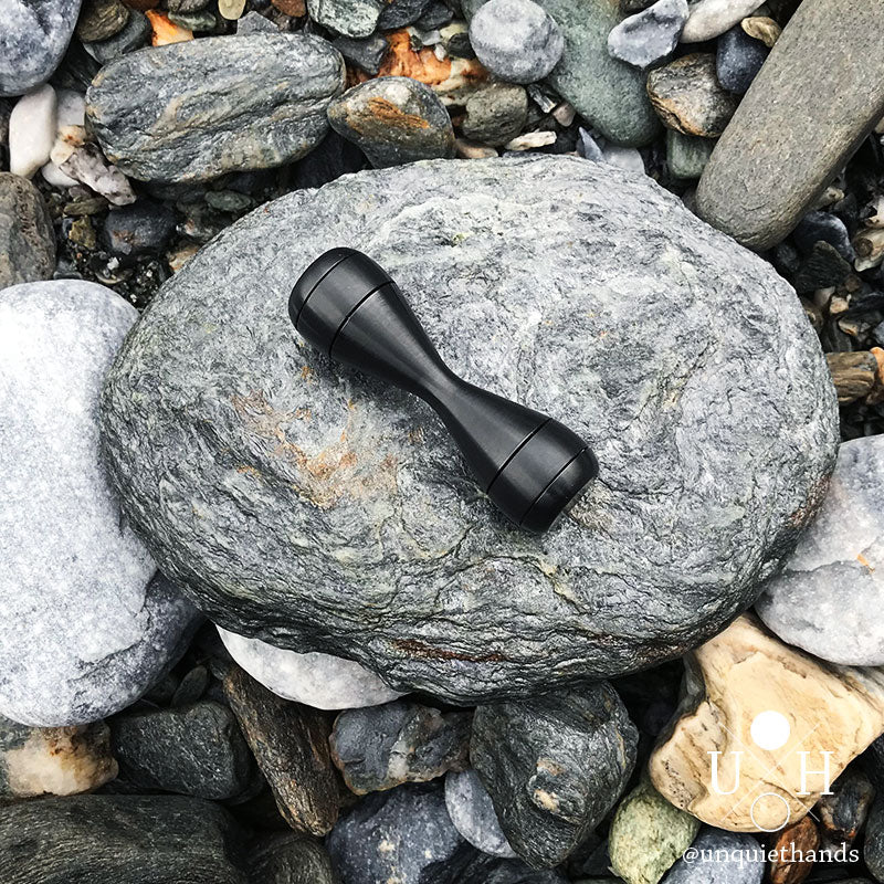REVOLVER KNUCKLE ROLLER - BLACK SS – Unquiet Hands